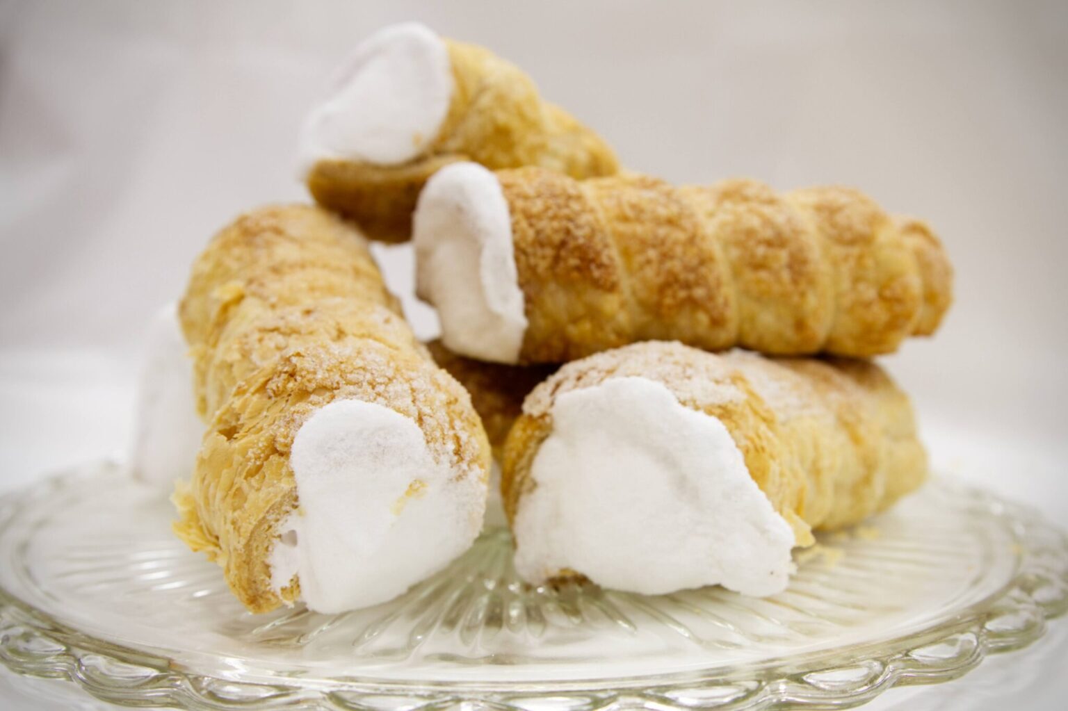 Cream Horns | Dobo's Delights Bakery - Piqua, OH 45356 (937.773.7923)