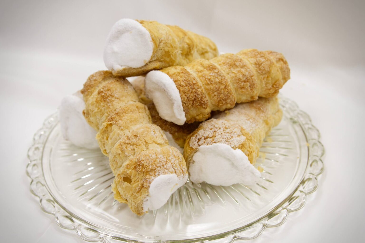 Cream Horns | Dobo's Delights Bakery - Piqua, OH 45356 (937.773.7923)