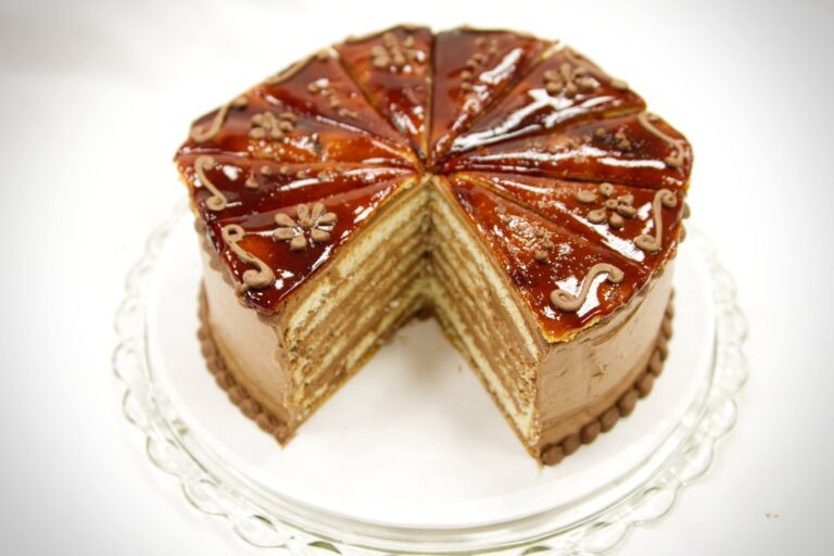 Dobos Torte (DOH-bohsh) | Dobo's Delights Bakery - Piqua, OH 45356 (937 ...